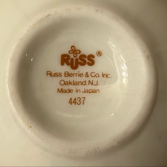 Vintage | Accents | Vintage Russ Berrie Co Floral Bud Vase | Poshmark